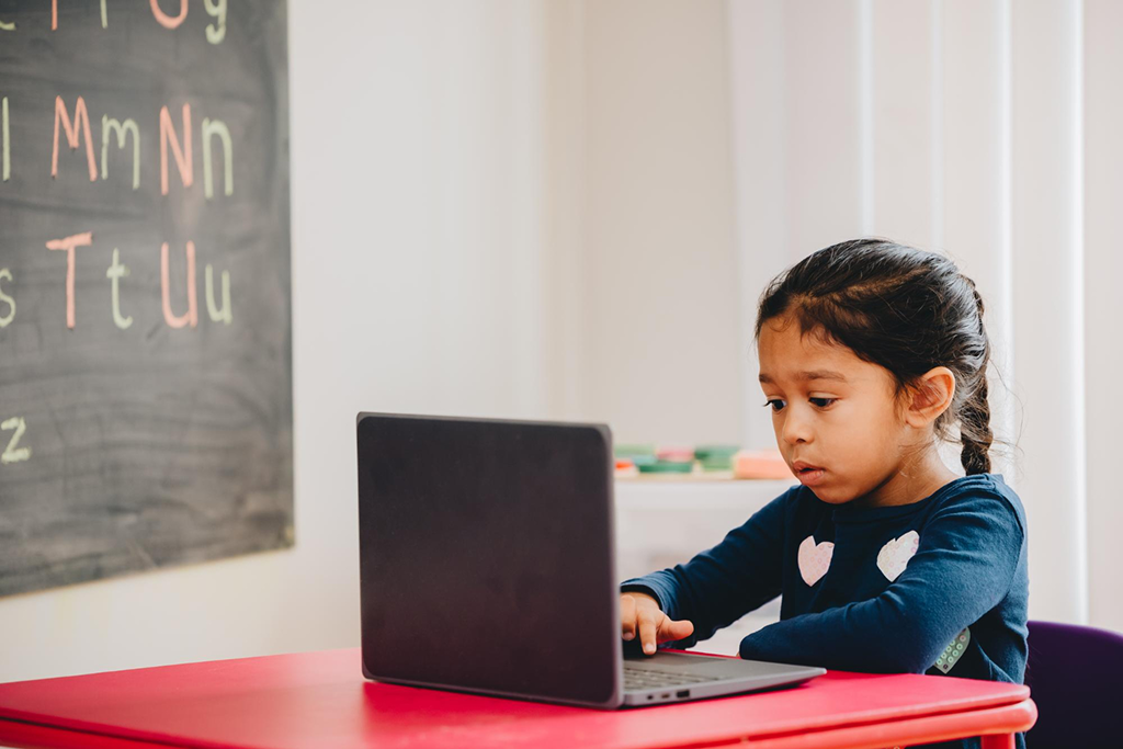 How to Use Technology Wisely in Your Child’s Education | Regent Malaysia